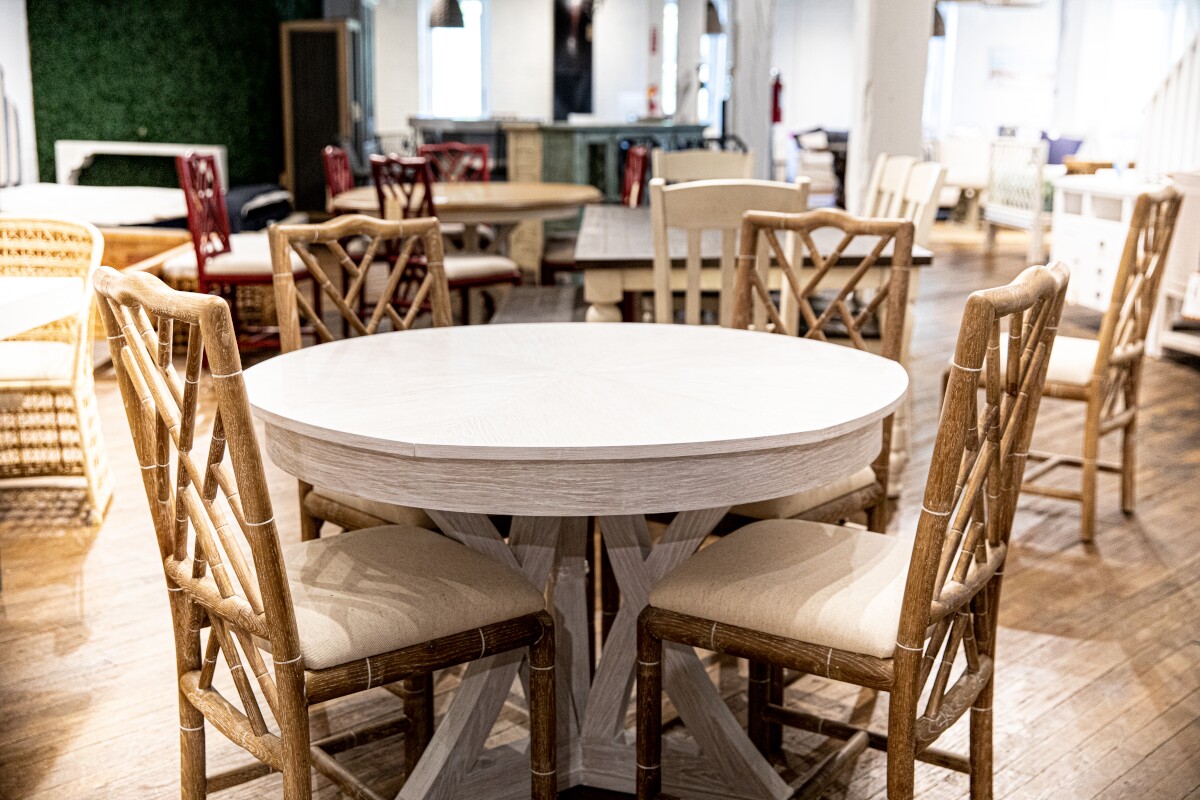 Exploring Expandable Tables | Green Front Furniture